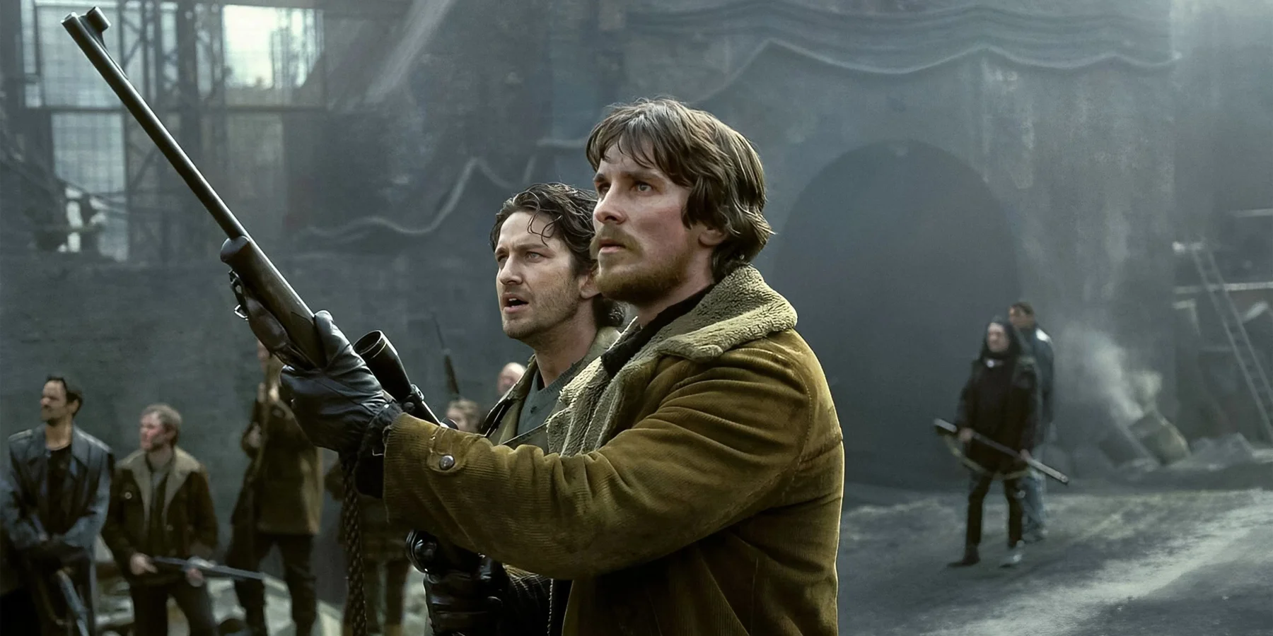 Gerard Butler Reveals How Reign of Fire Co-Stars Bale and McConaughey ...