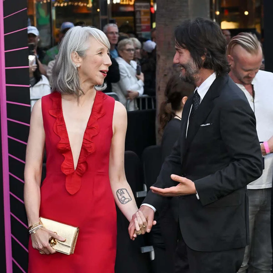 Inside Keanu Reeves’ Relationship With Artist Alexandra Grant: Romance ...