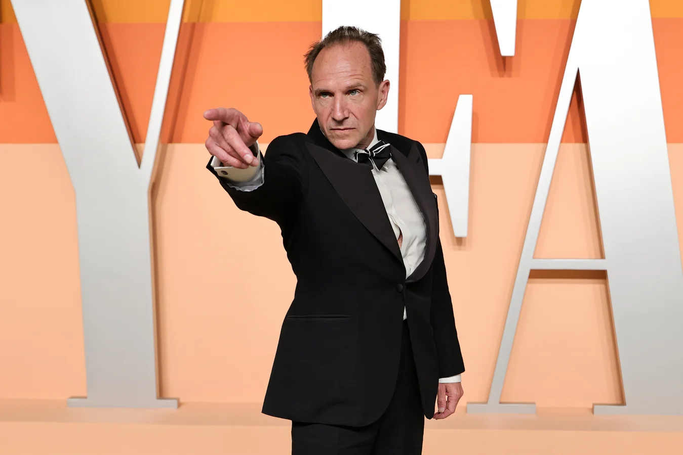 Ralph Fiennes Shares Hilarious Robe Advice for Next Voldemort Actor in ...