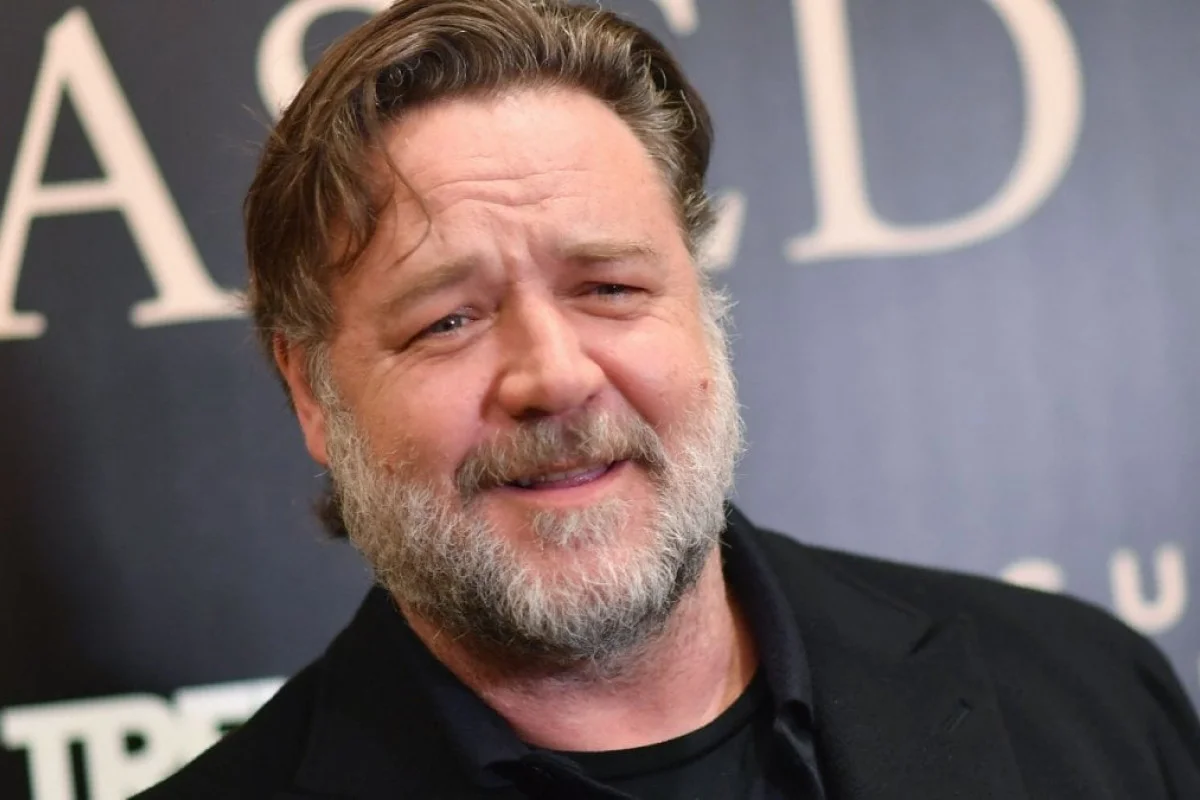 Russell Crowe Stars as Professor Henry Murray in Netflix’s ‘Unabom ...