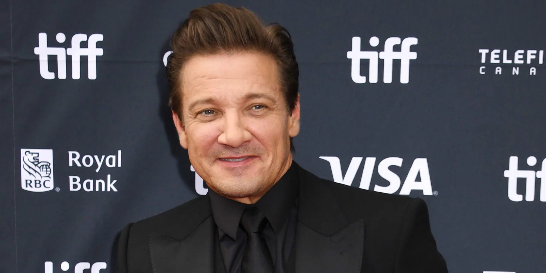 Jeremy Renner Sparks Romance Rumors with Chanel Model Yi Zhou