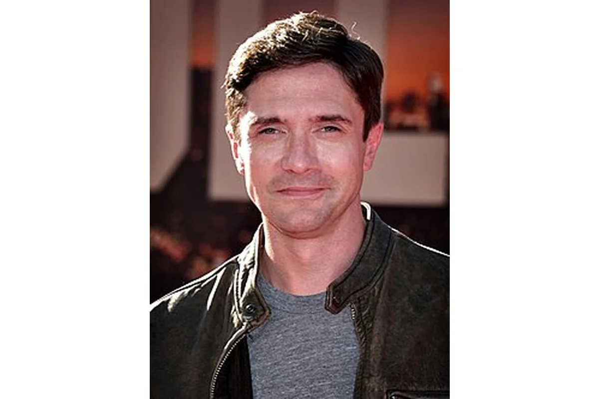 Topher Grace - The Cinema China